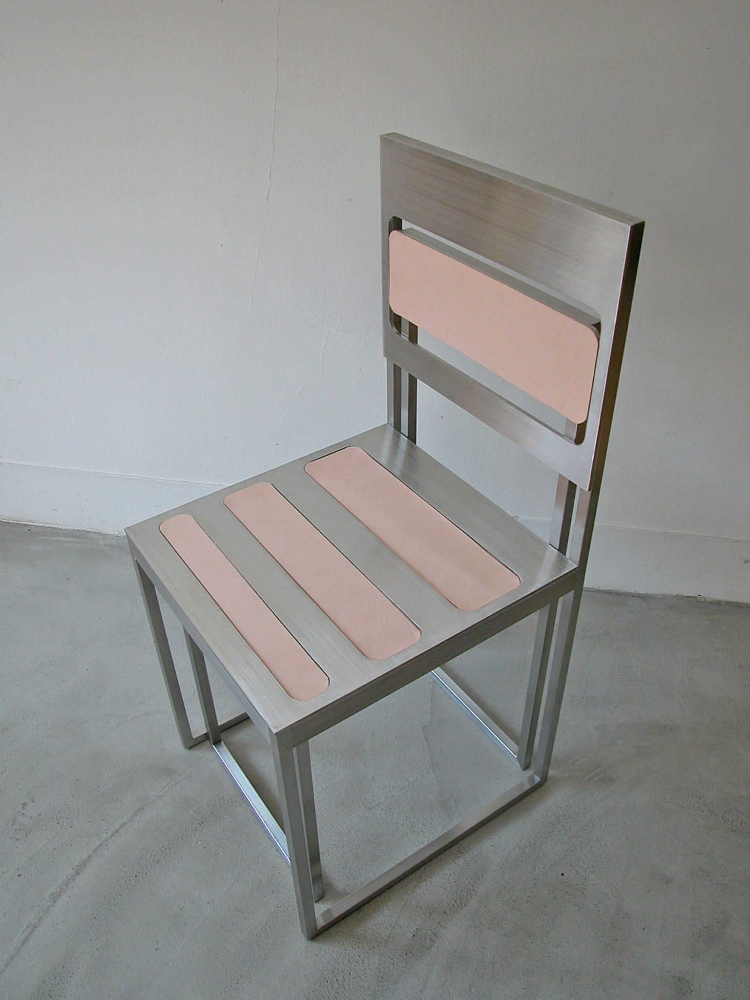 Twins chair - Yuji Tanabe Architects