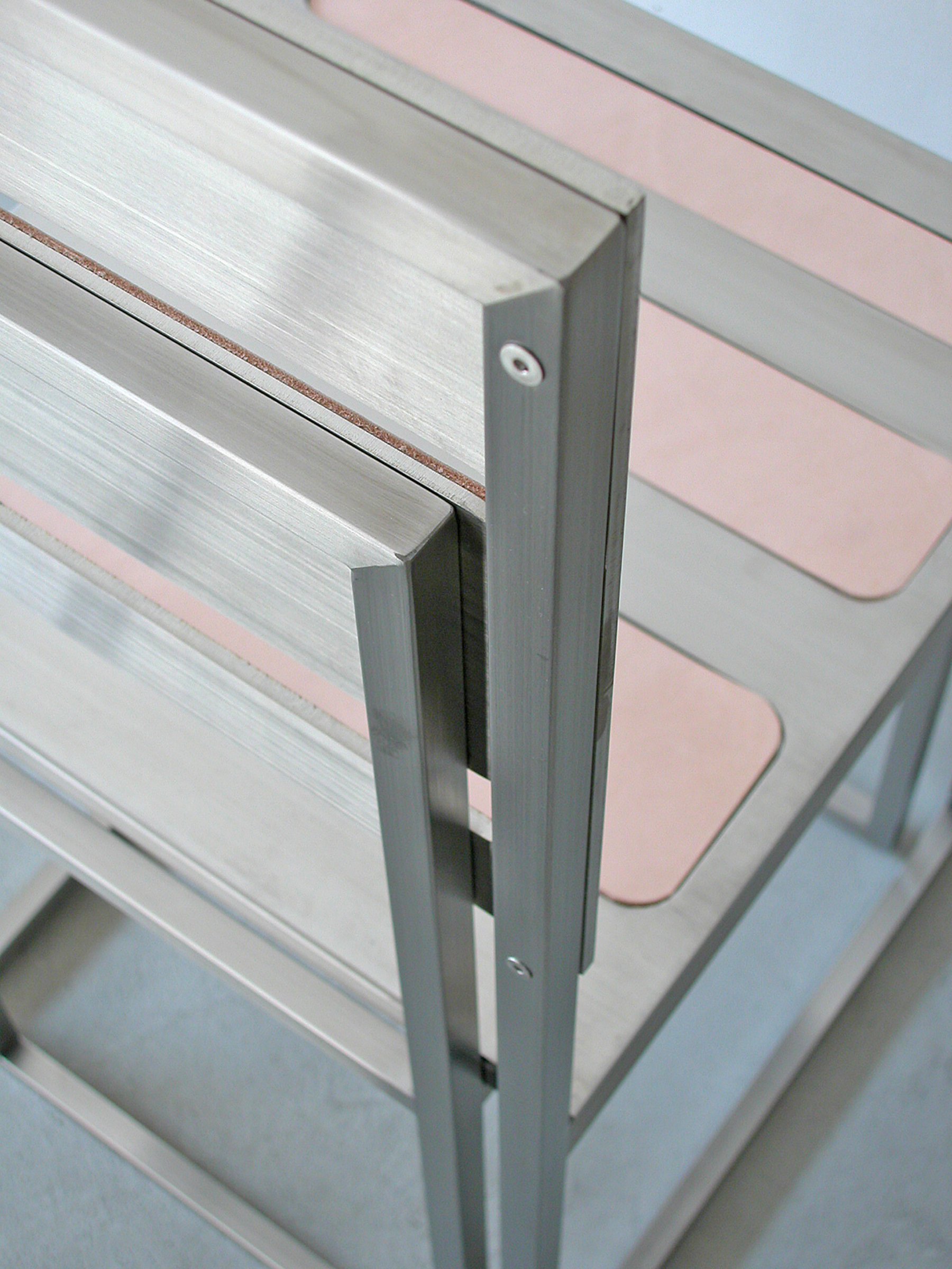 Twins chair – Yuji Tanabe Architects